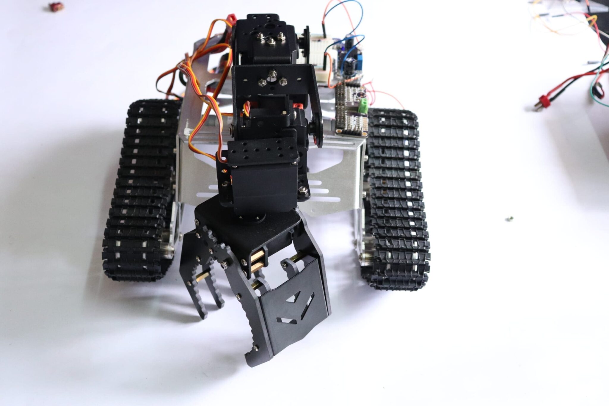 Pick And Place Robot Arduino Tutorial Diy Robot Rootsaid